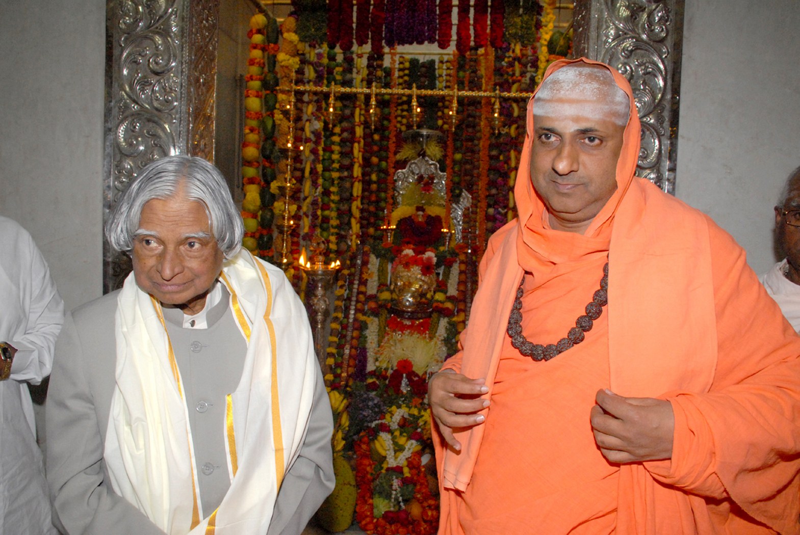 Prominent Personalities visited Suttur Math – JSS Mahavidyapeetha