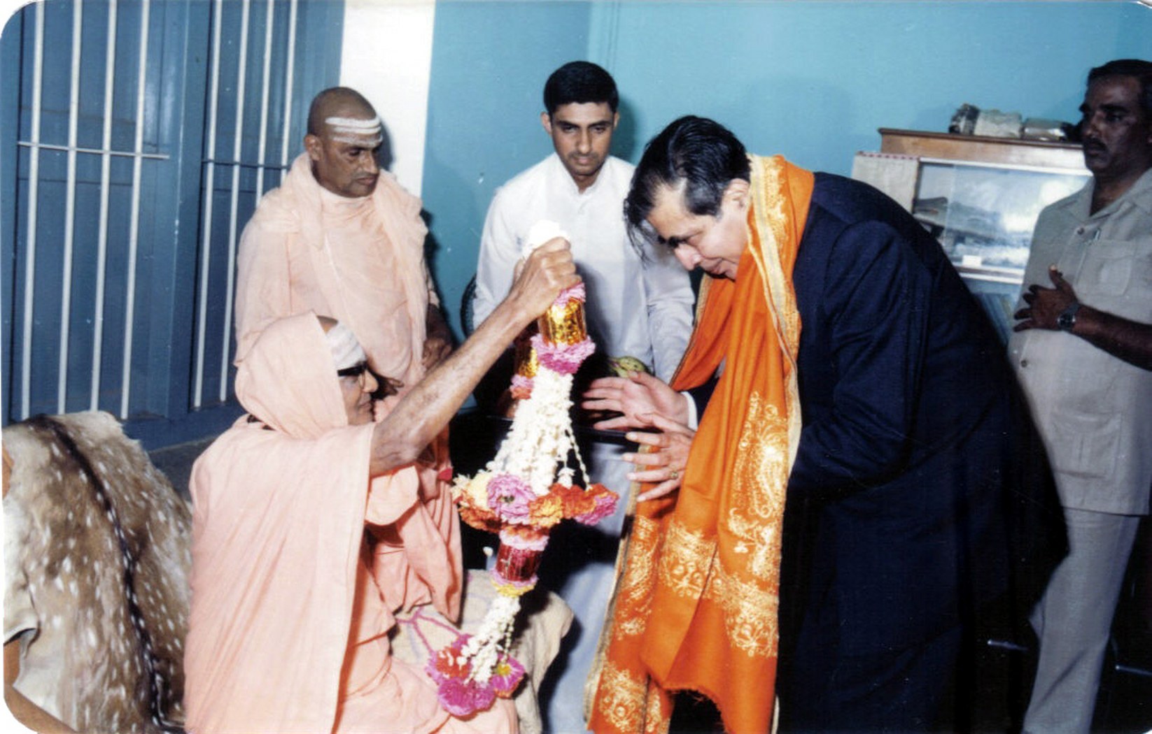 Prominent Personalities visited Suttur Math – JSS Mahavidyapeetha