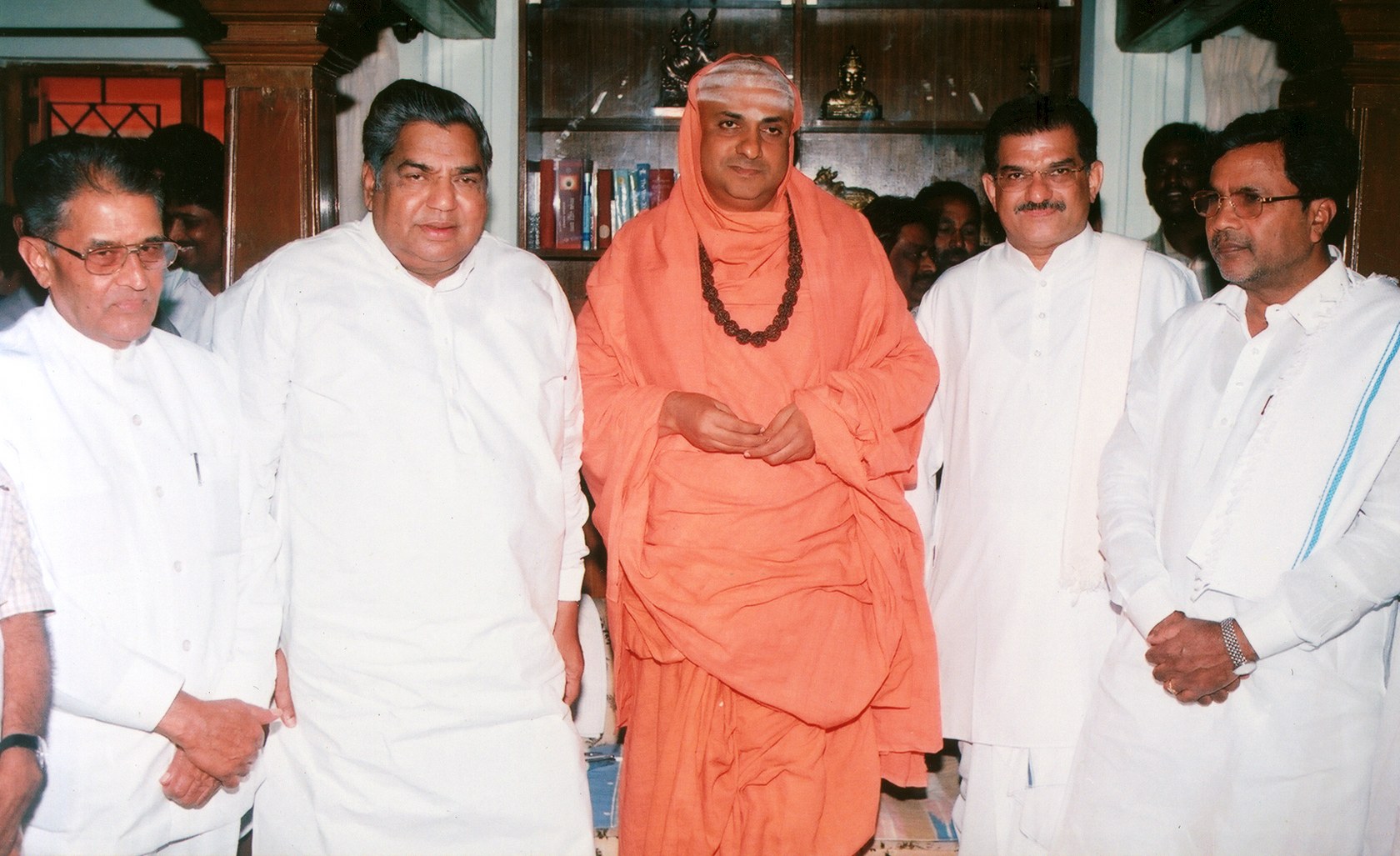 Prominent Personalities visited Suttur Math – JSS Mahavidyapeetha