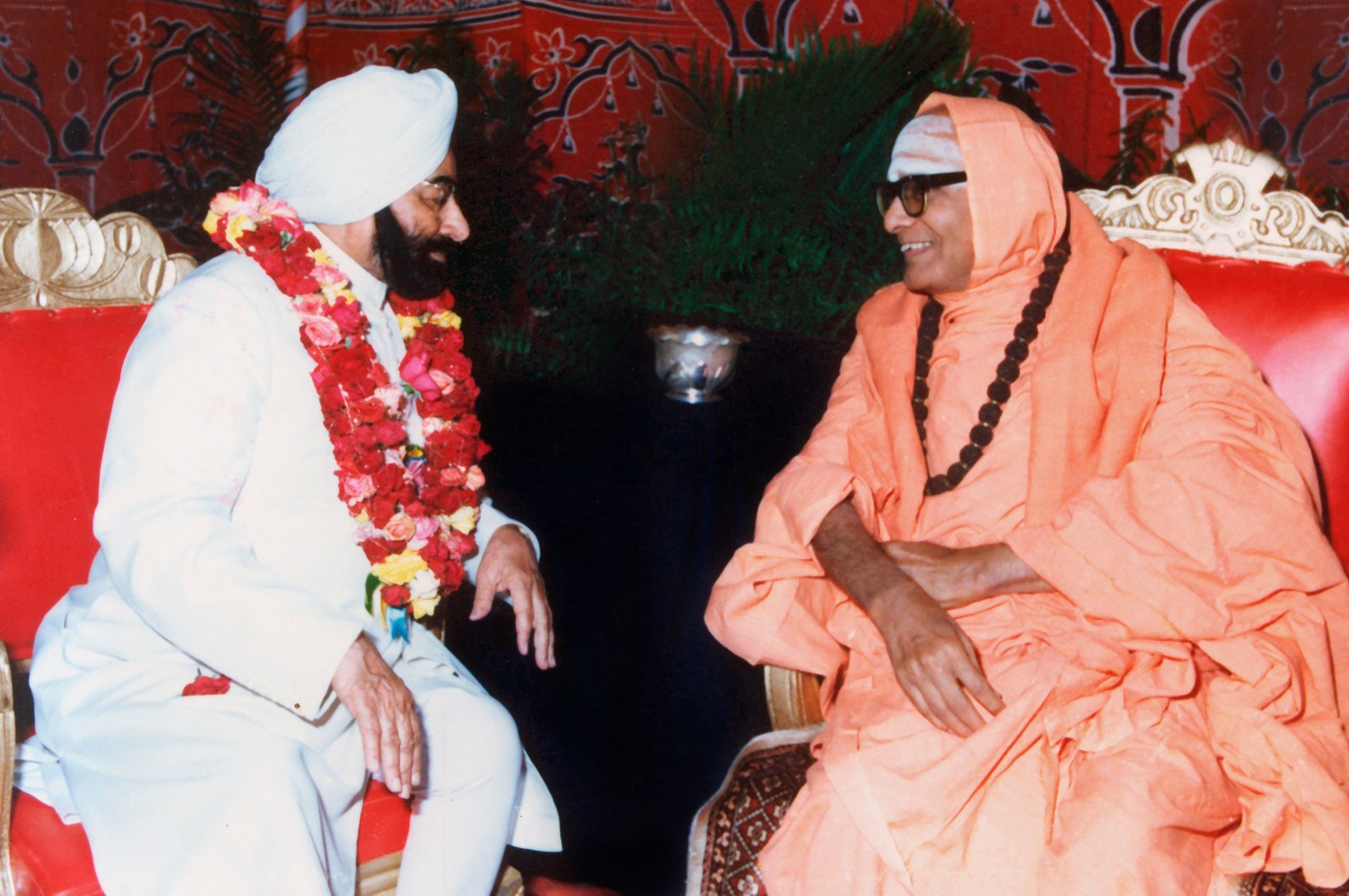 Prominent Personalities visited Suttur Math – JSS Mahavidyapeetha