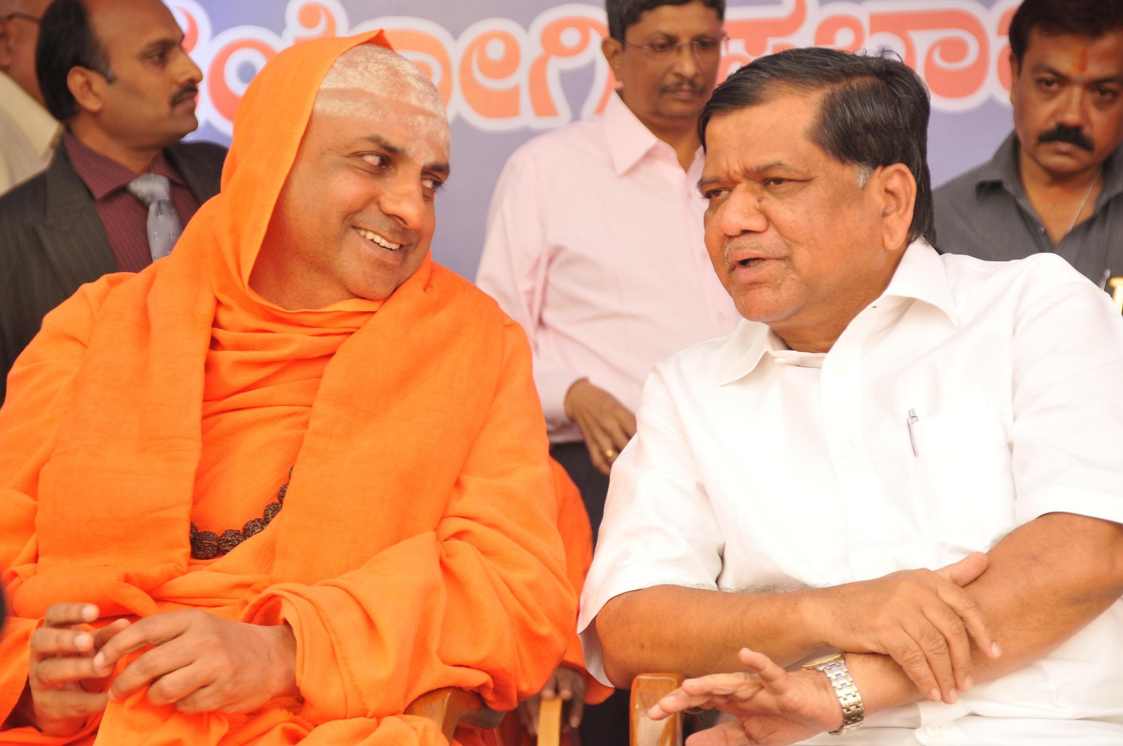 Prominent Personalities visited Suttur Math – JSS Mahavidyapeetha