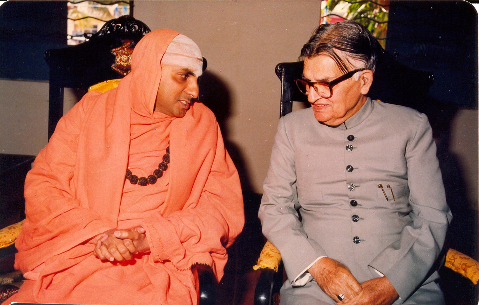 Prominent Personalities visited Suttur Math – JSS Mahavidyapeetha