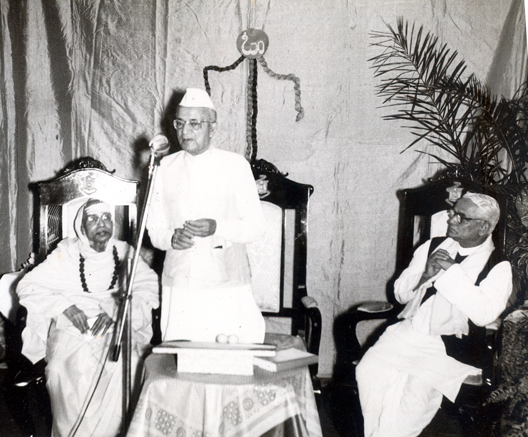 Prominent Personalities visited Suttur Math – JSS Mahavidyapeetha